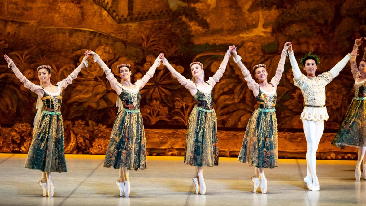World Ballet Company: Swan Lake | Journey Bank Community Arts Center