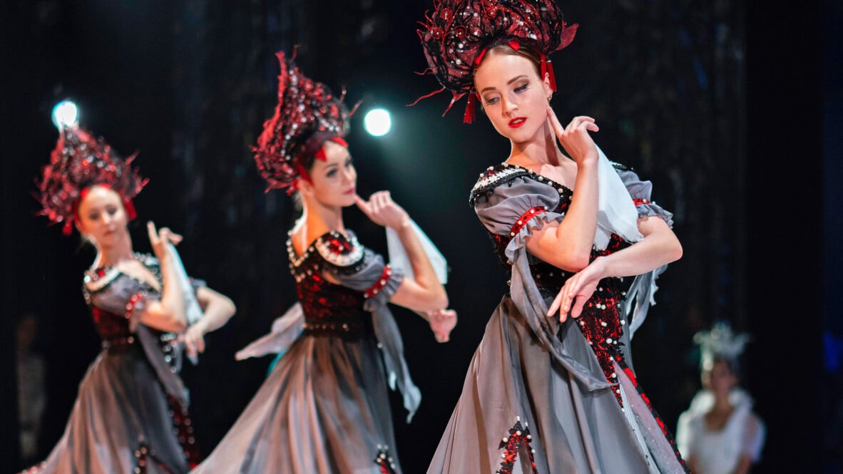 World Ballet Company: Swan Lake | Journey Bank Community Arts Center